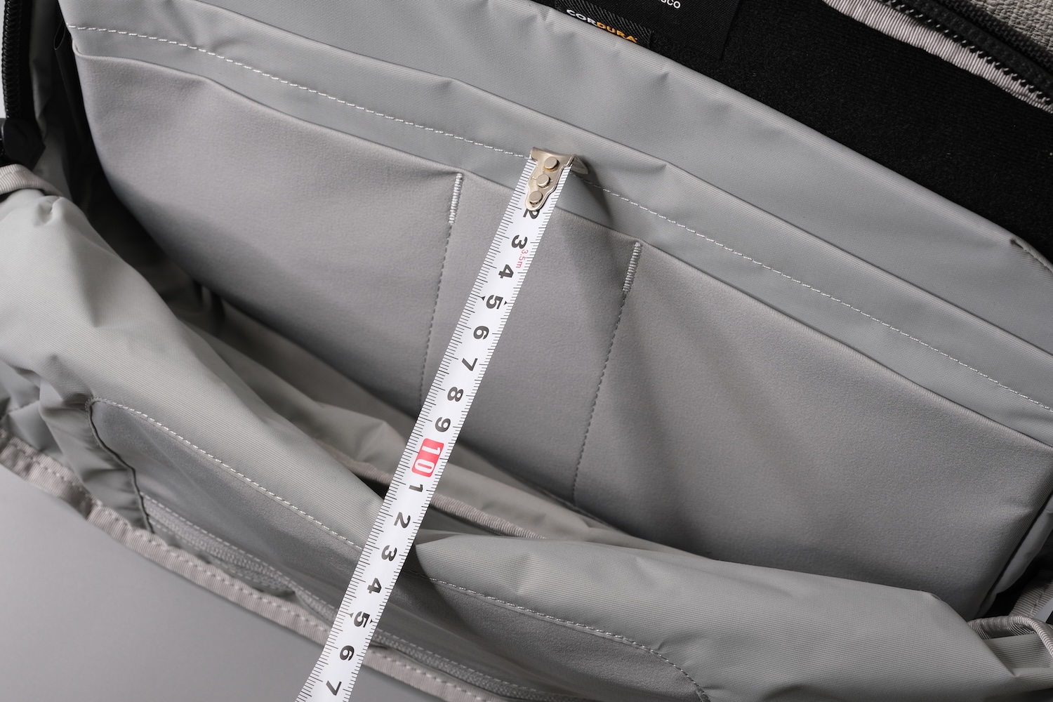 【レビュー】Aer Tech Sling 3 丁度いいサイズ感に進化してSlingバッグとしての完成品 | インディゴ ログ